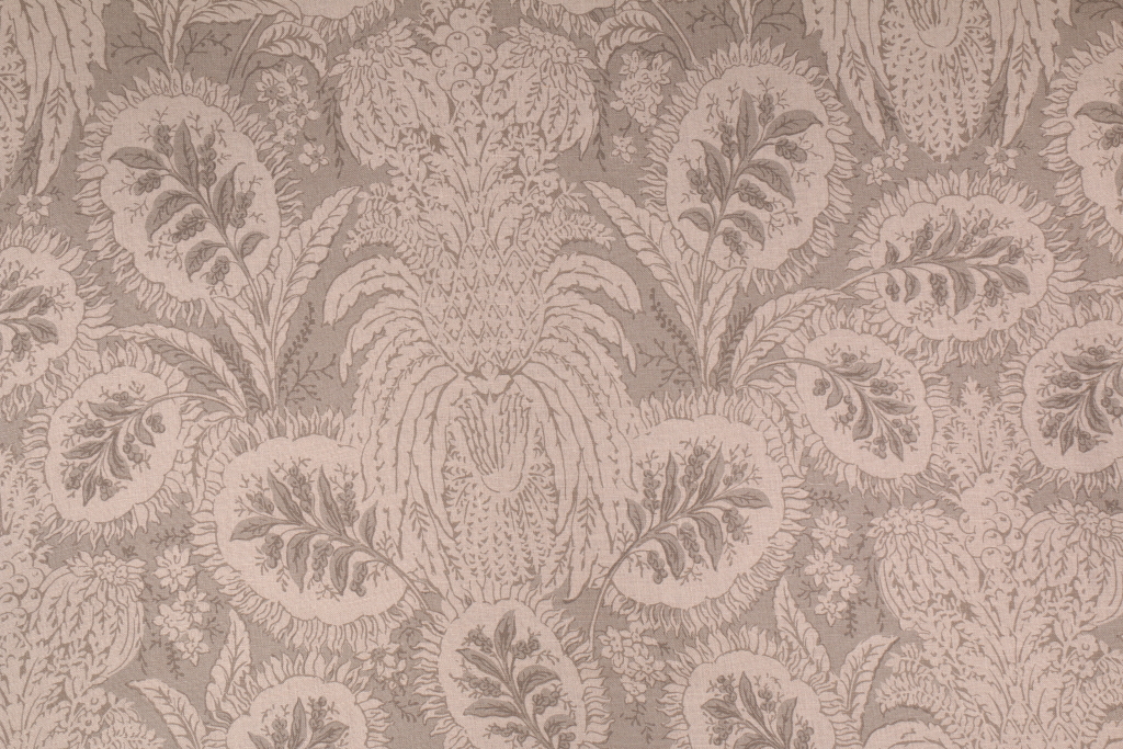 11 Yards Bailey & Griffin Printed Linen Drapery Fabric in Graphite