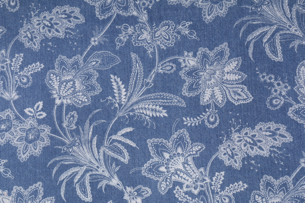 2.75 Yards Waverly Follow The Trail Printed Cotton Denim Decorator ...