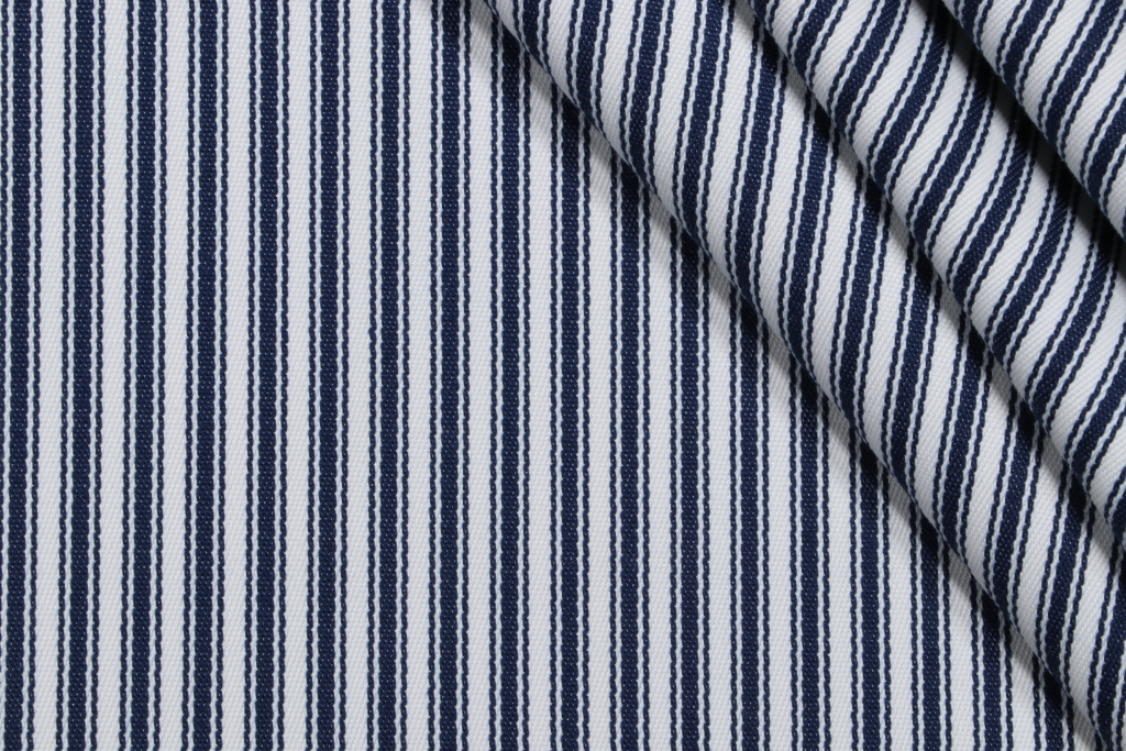 2.38 Yards Dockside Woven Solution Dyed Acrylic Outdoor Fabric in Navy