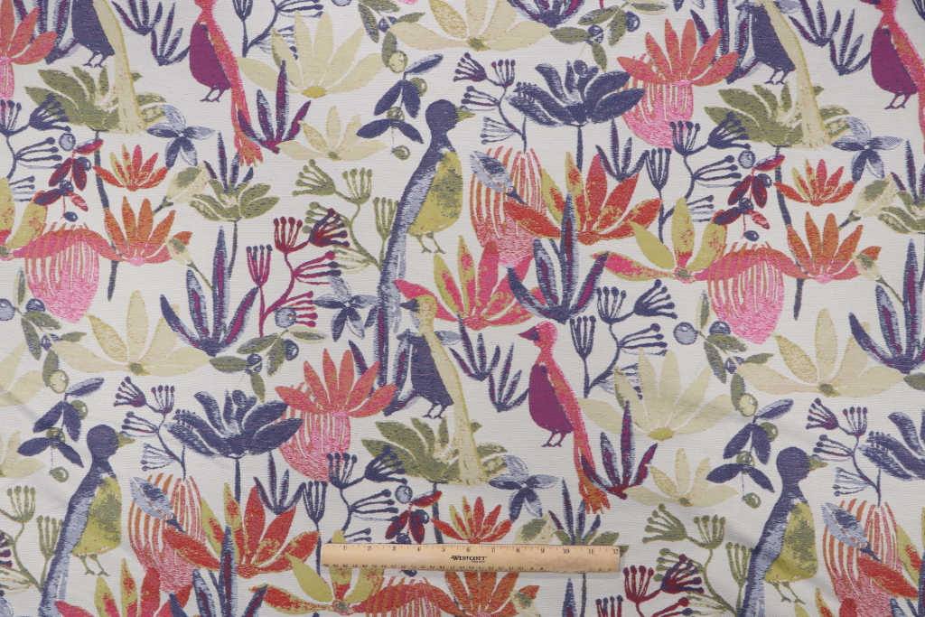 8.38 Yards Cacique Wove Polyester Outdoor Fabric in Fiesta