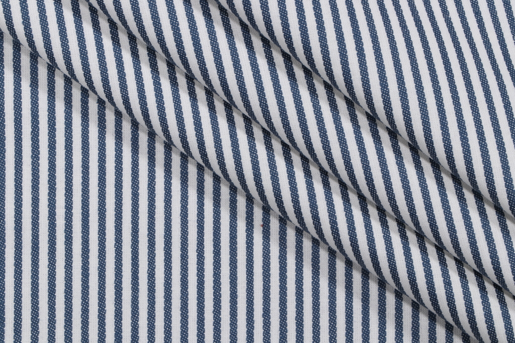 4 Yards Baxter Woven Decorator Fabric in Navy